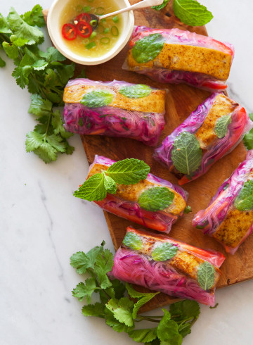 Raw Salmon Fresh Spring Rolls » Dish Magazine